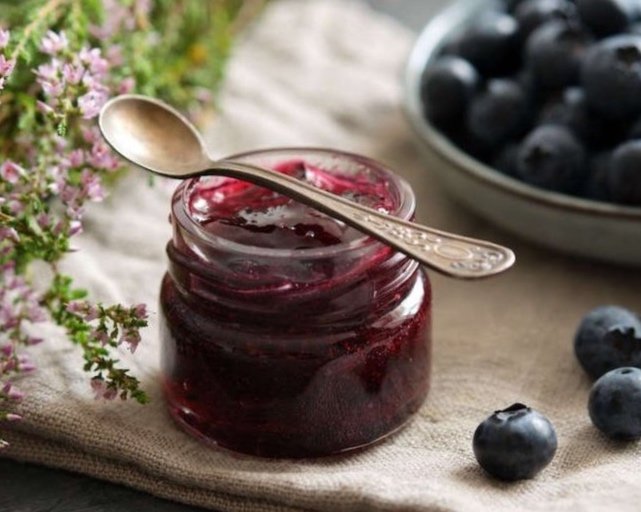 Bourbon & Blueberries – In the Curious Kitchen